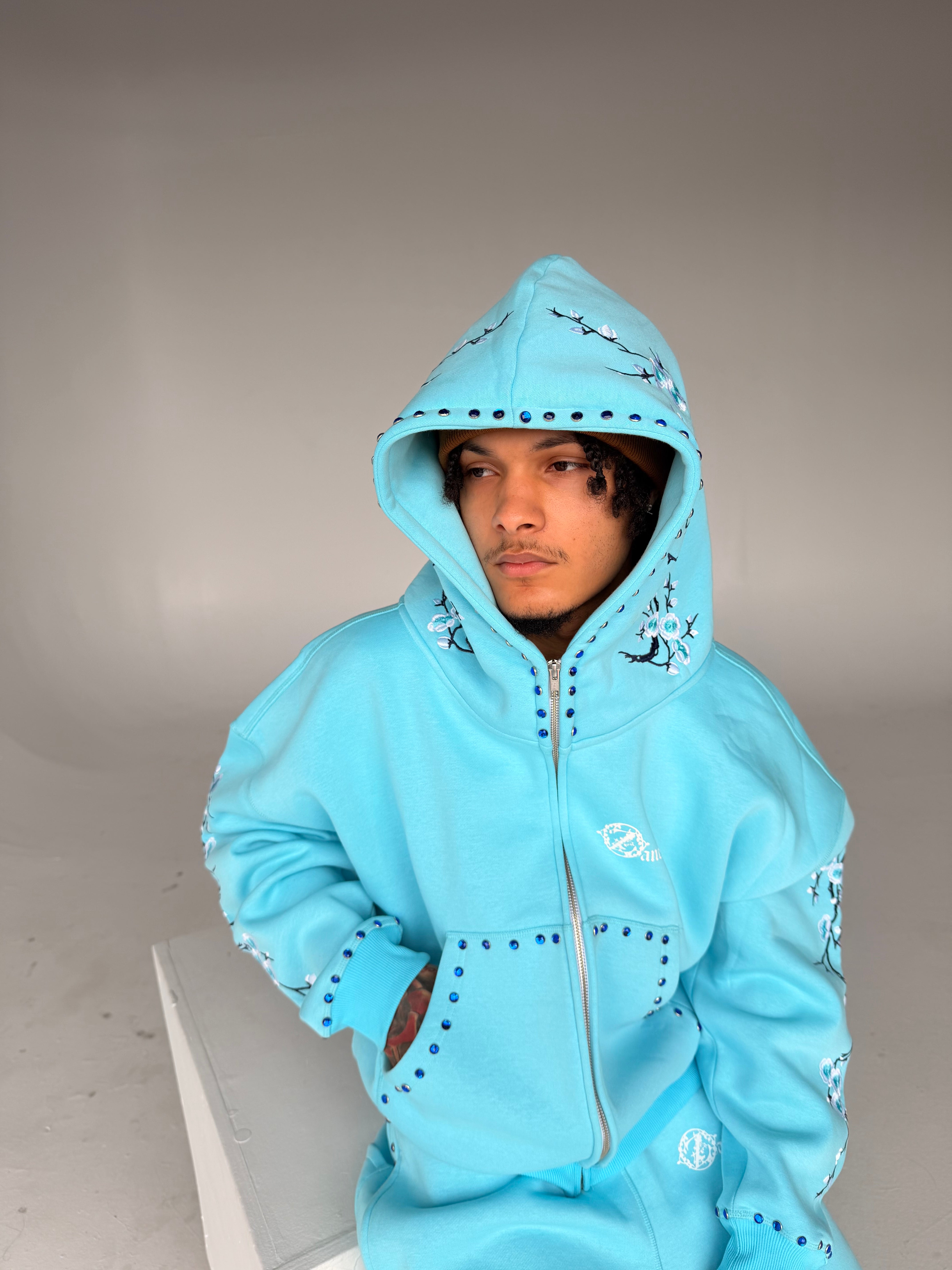 Concrete blossom sweat suit ( Blue ) – ZANESIS clothing